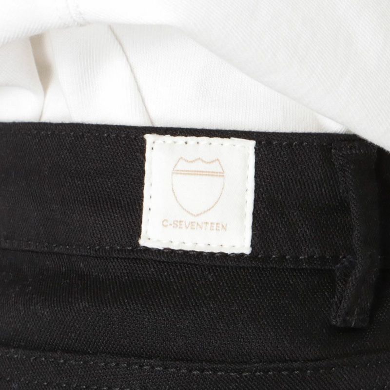 C17 LACHIC スリムテーパードパンツ レディース