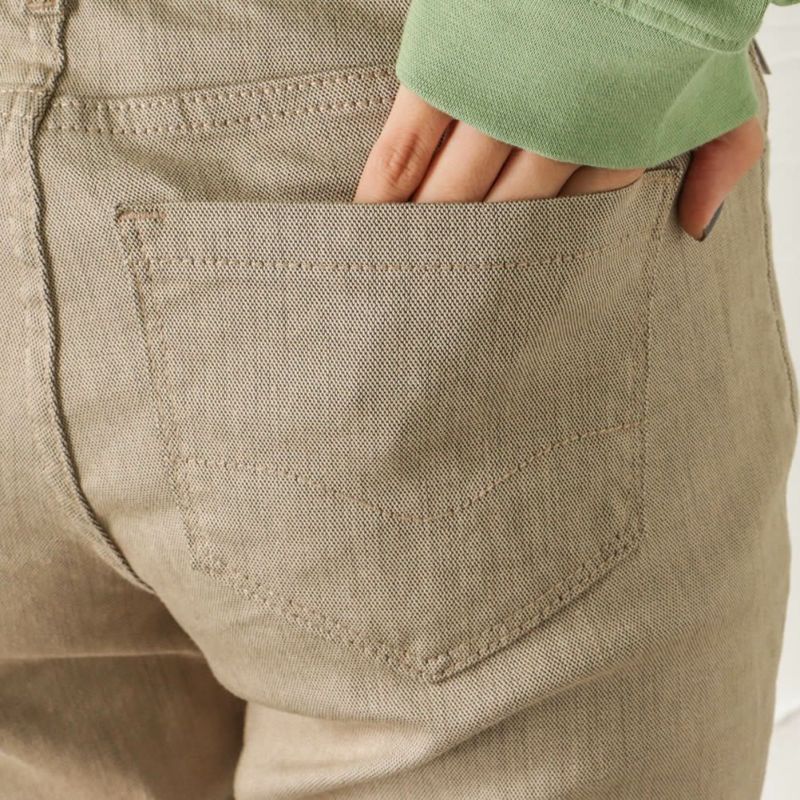 C17 LACHIC スリムテーパードパンツ レディース